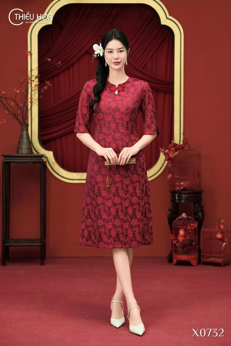 Đầm Trung Niên Gấm Lụa Hoa Thiết Kế Quý Phái Đỏ DD5X0732
